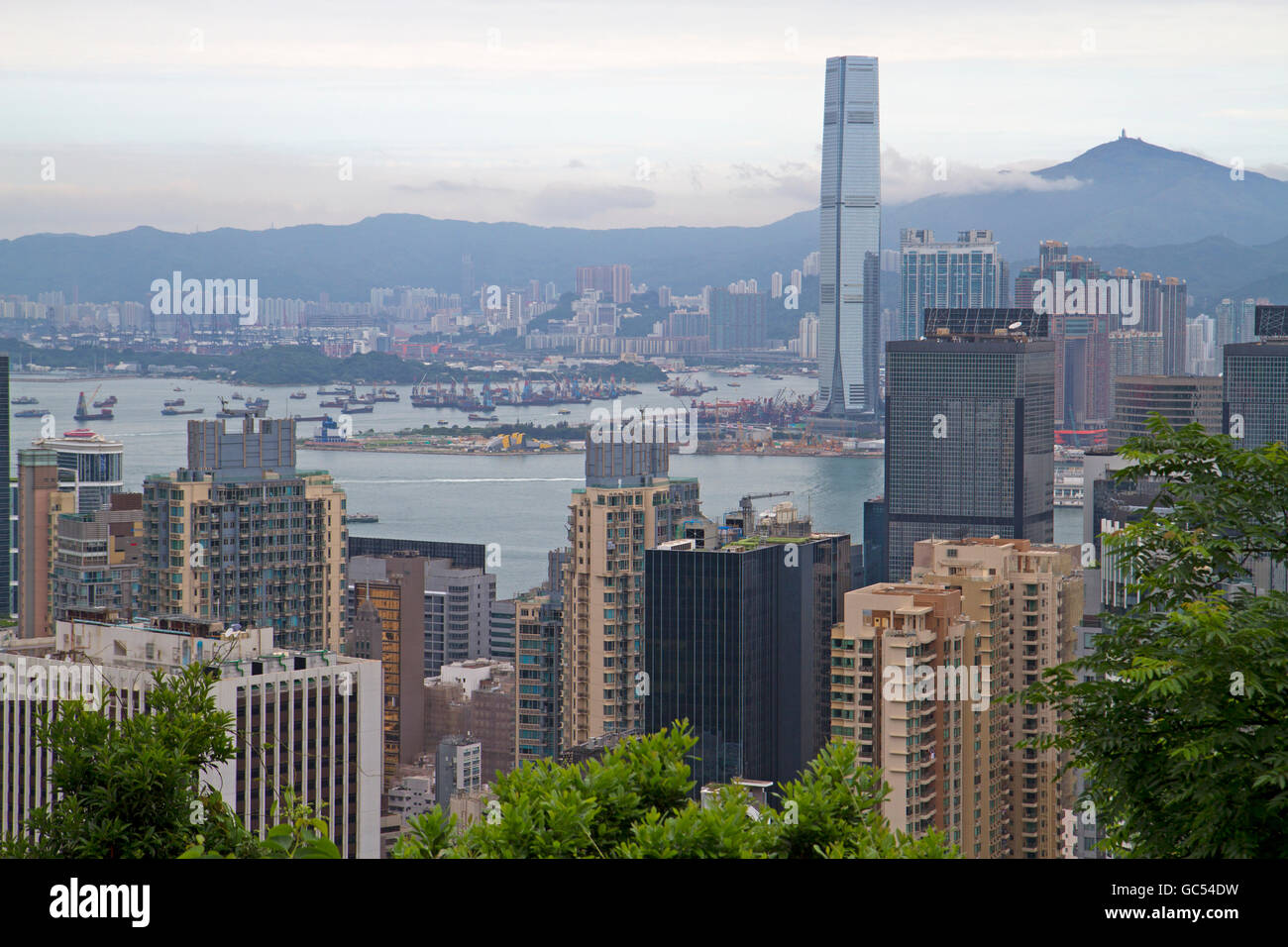 View over Hong Kong from the slopes of Victoria Peak Stock Photo - Alamy