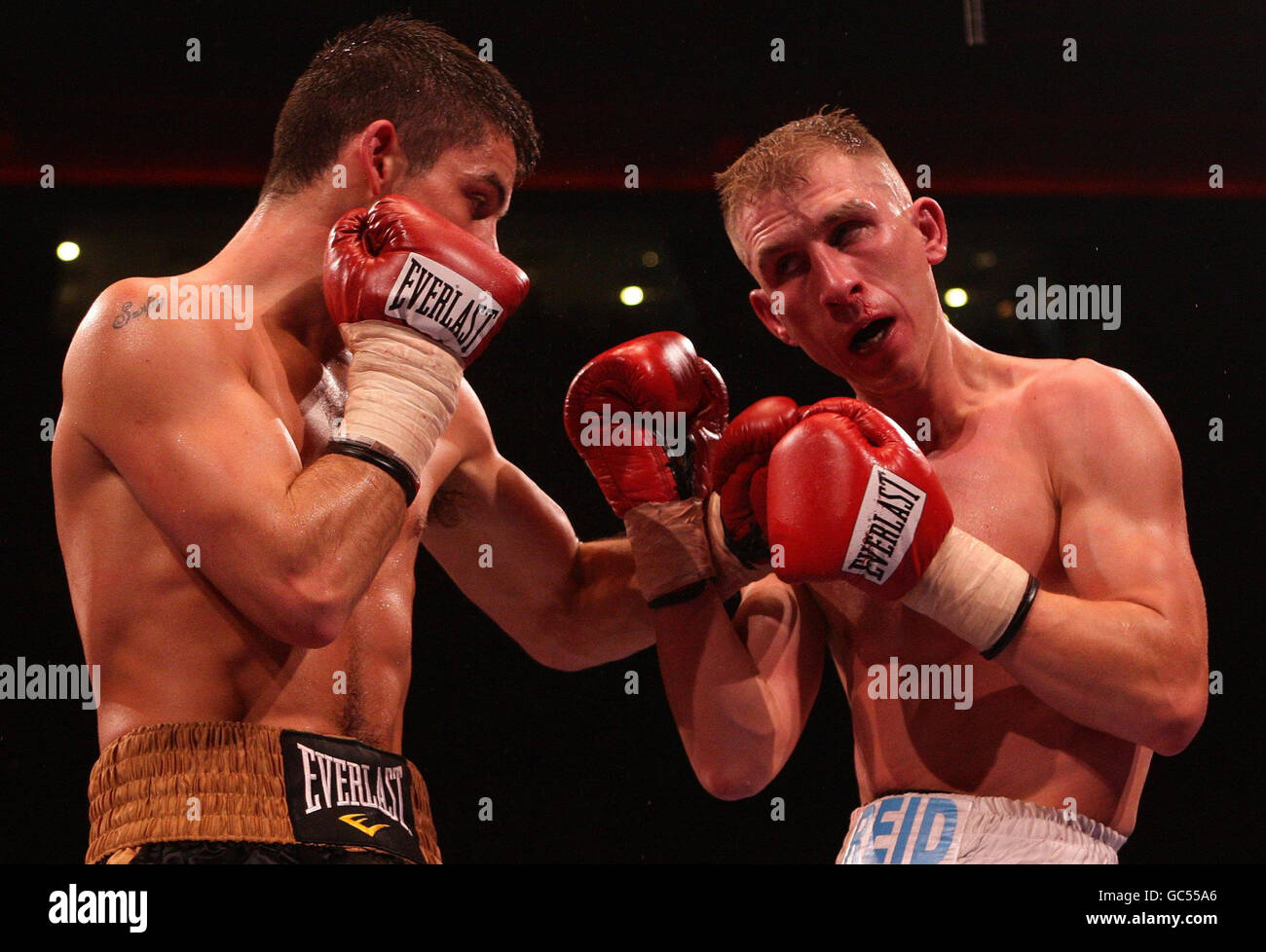 Super featherweight contest liverpool echo arena hi-res stock ...