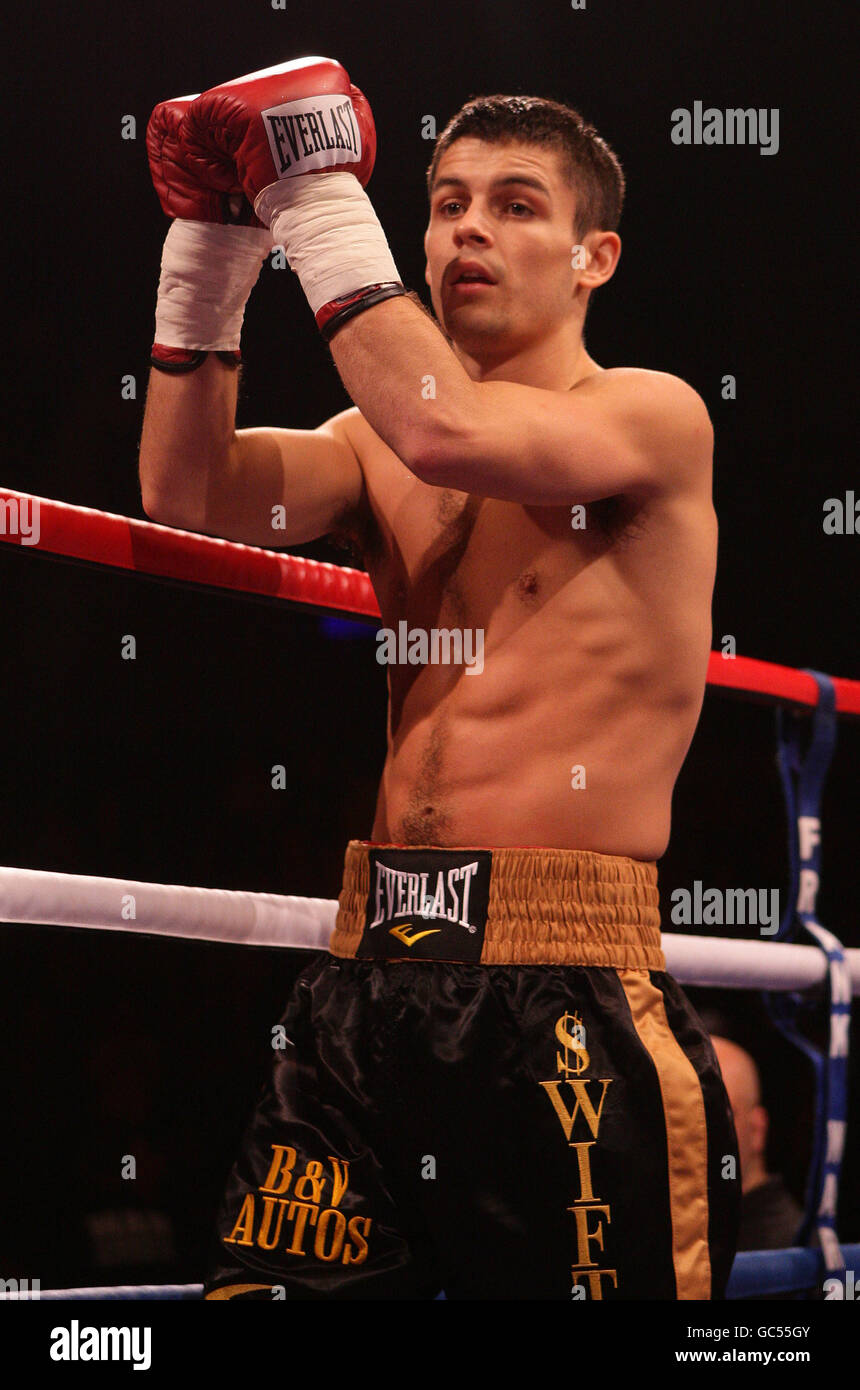 Steven Smith during his Super-Featherweight contest against Gavin Reid ...