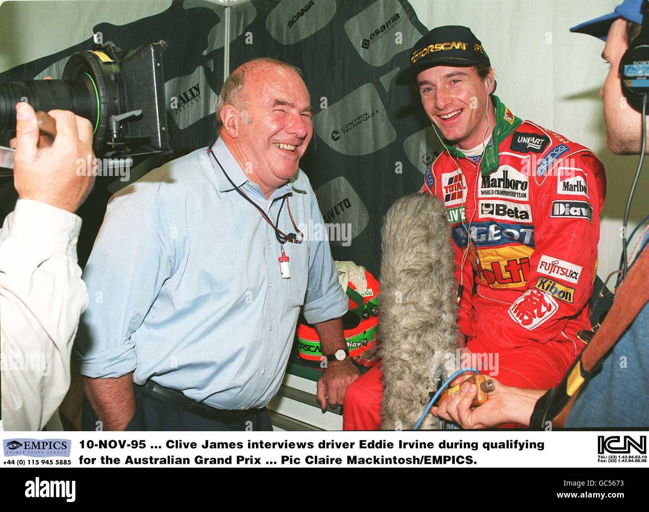 Clive james australian hi-res stock photography and images - Alamy