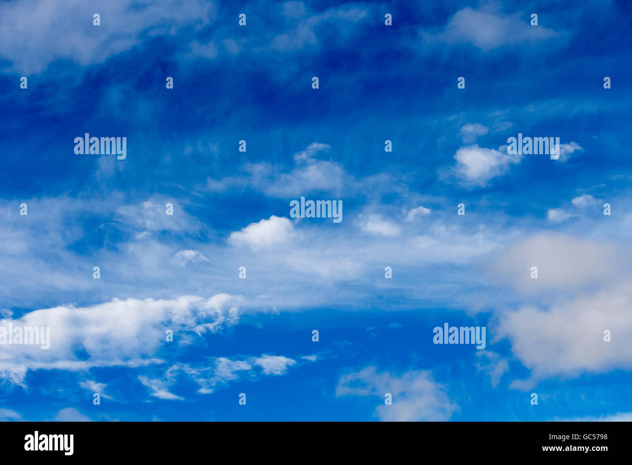 Cirro stratus cloud hi-res stock photography and images - Alamy