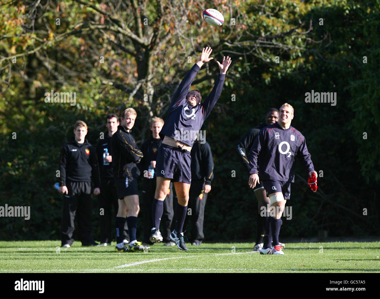 Rugbyu england full length practicing mangsm hi-res stock photography ...