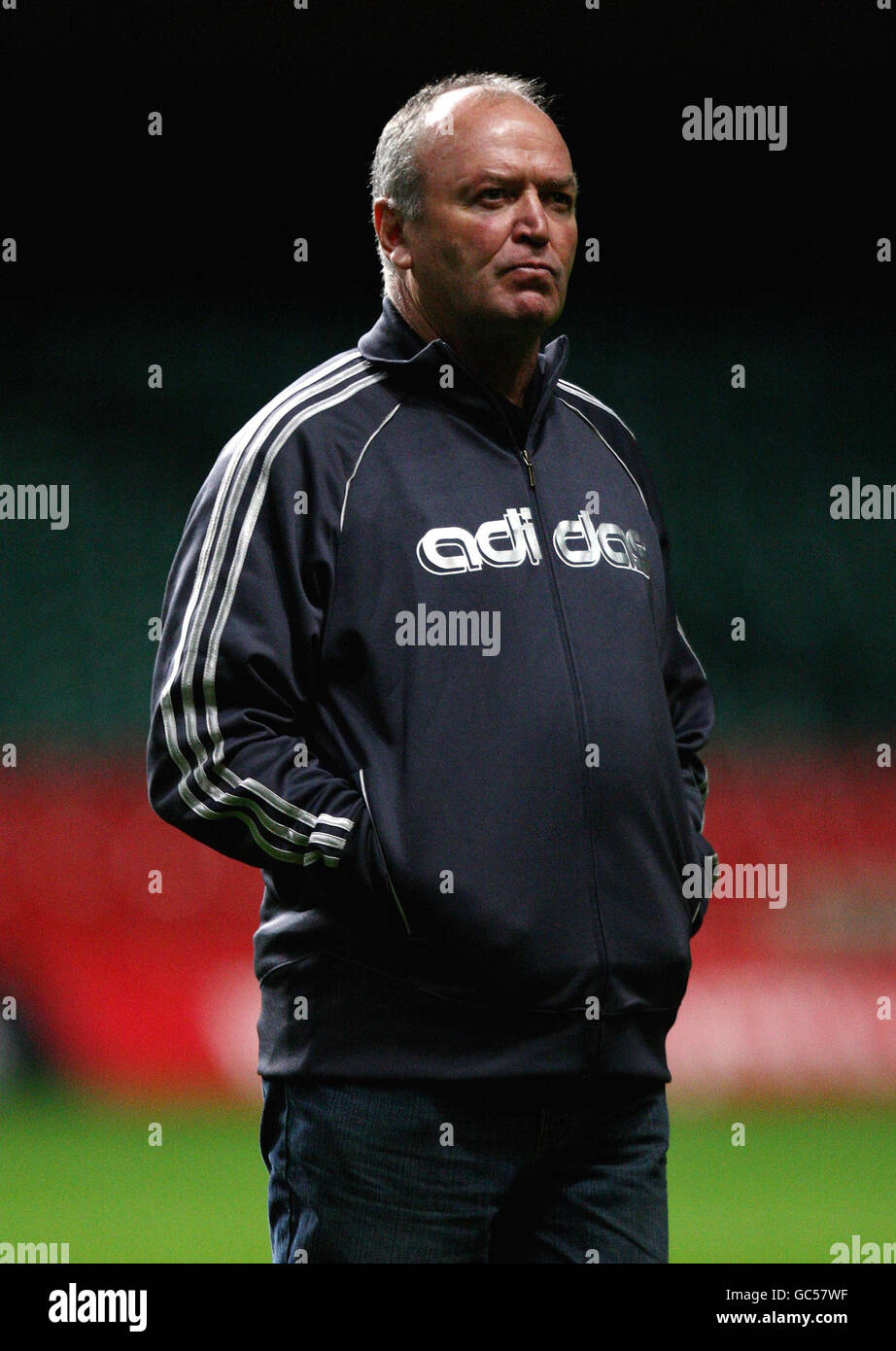 New Zealand head coach Graham Henry during the Captain's Run at the ...