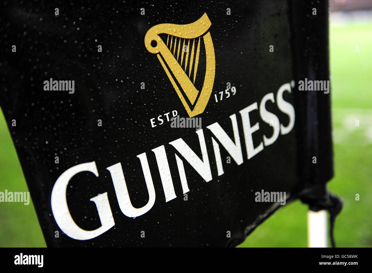 Guinness branding on corner flag hi-res stock photography and images ...