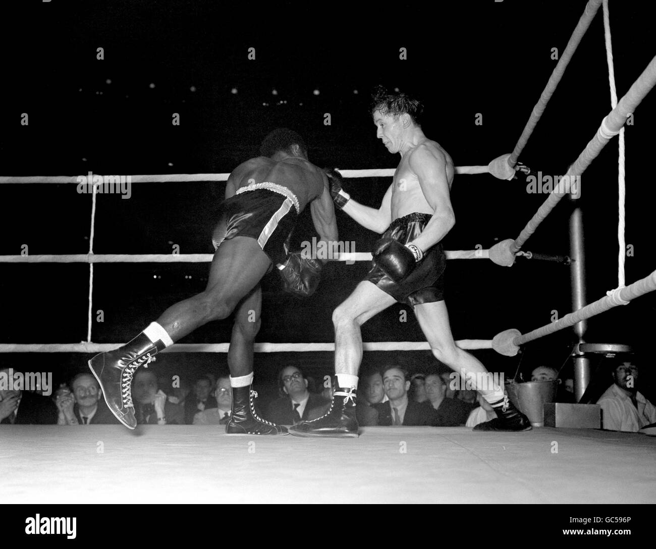 Hogan bassey hi-res stock photography and images - Alamy