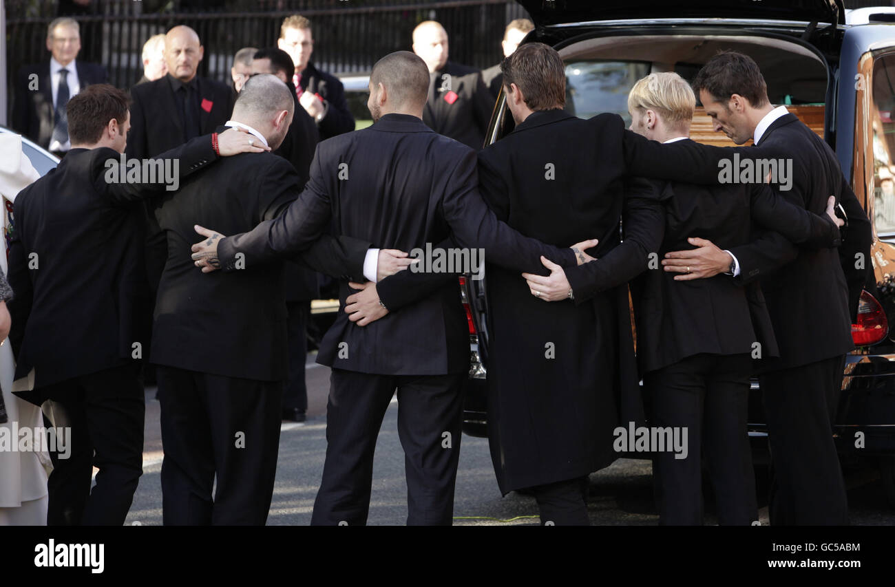 The pallbearers of Stephen Gately's coffin, including Boyzone members ...