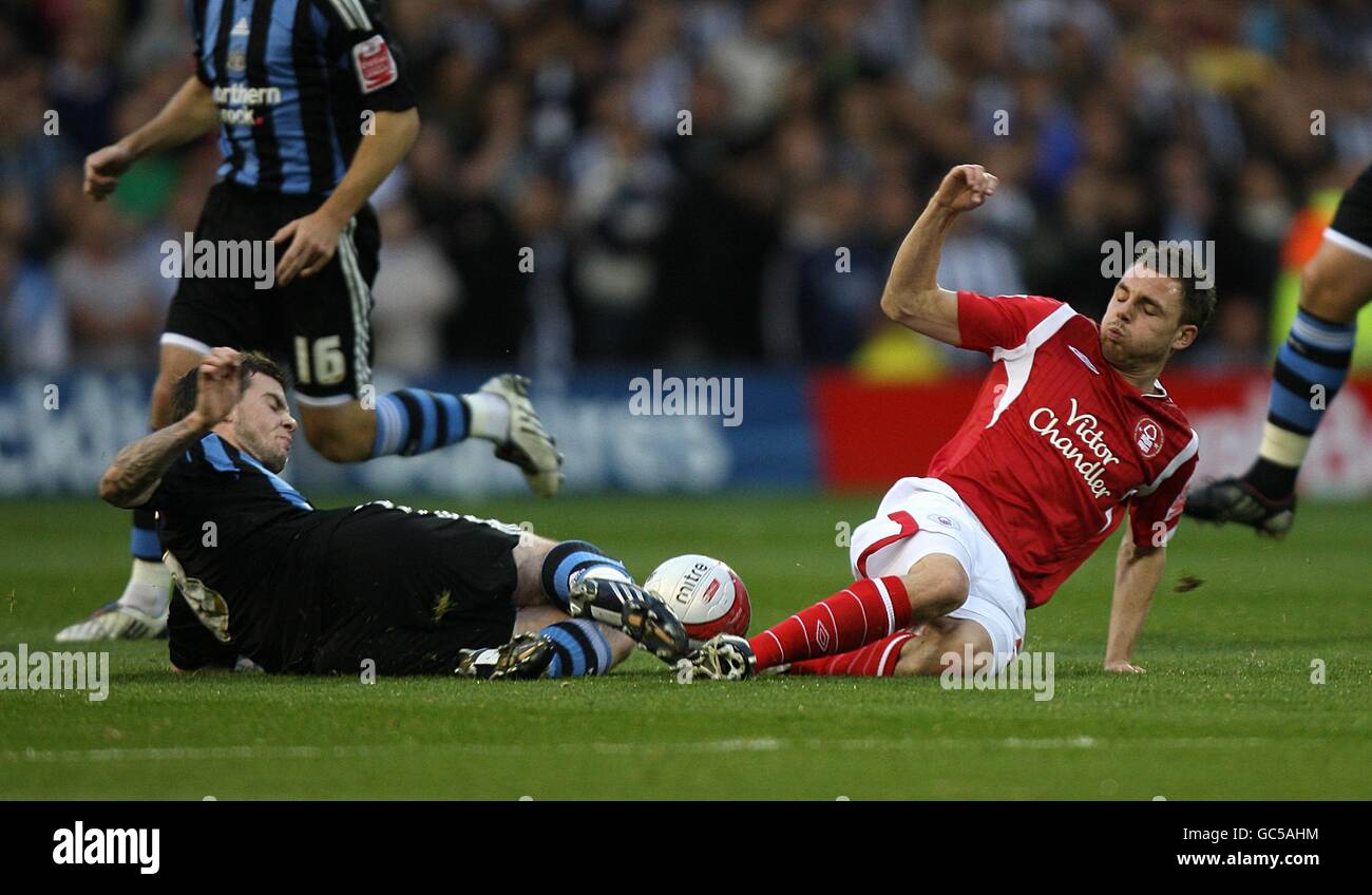 Nottingham forests paul anderson hi-res stock photography and images ...