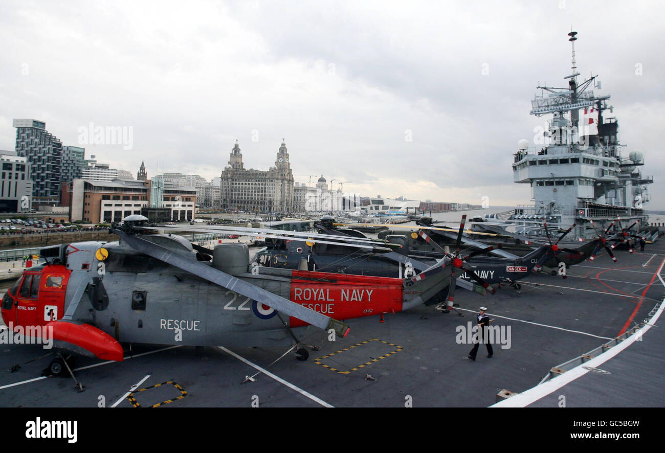 HMS Illustrious joins Fly Navy 100 celebrations Stock Photo - Alamy