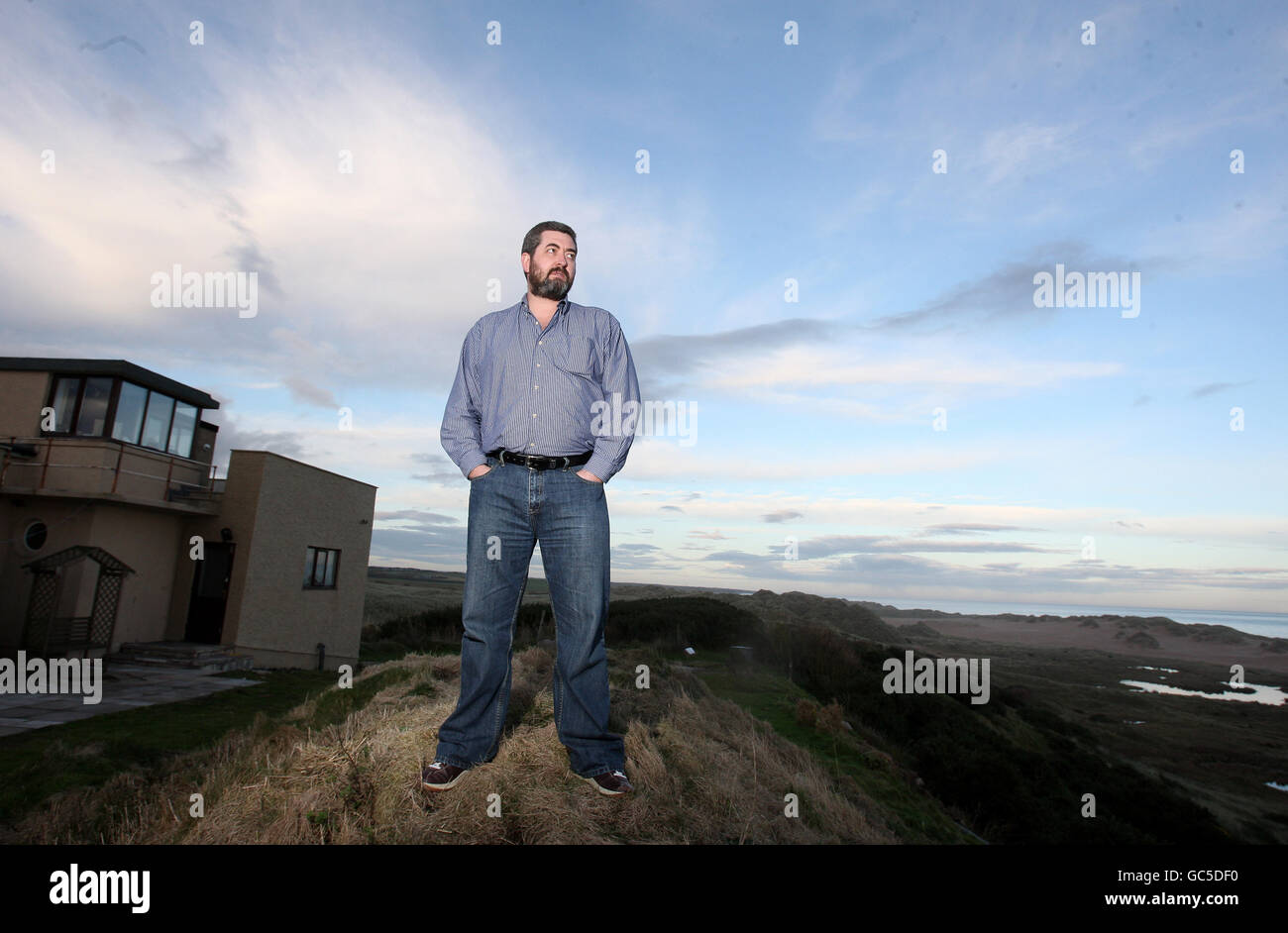Golf course building work hi-res stock photography and images - Alamy