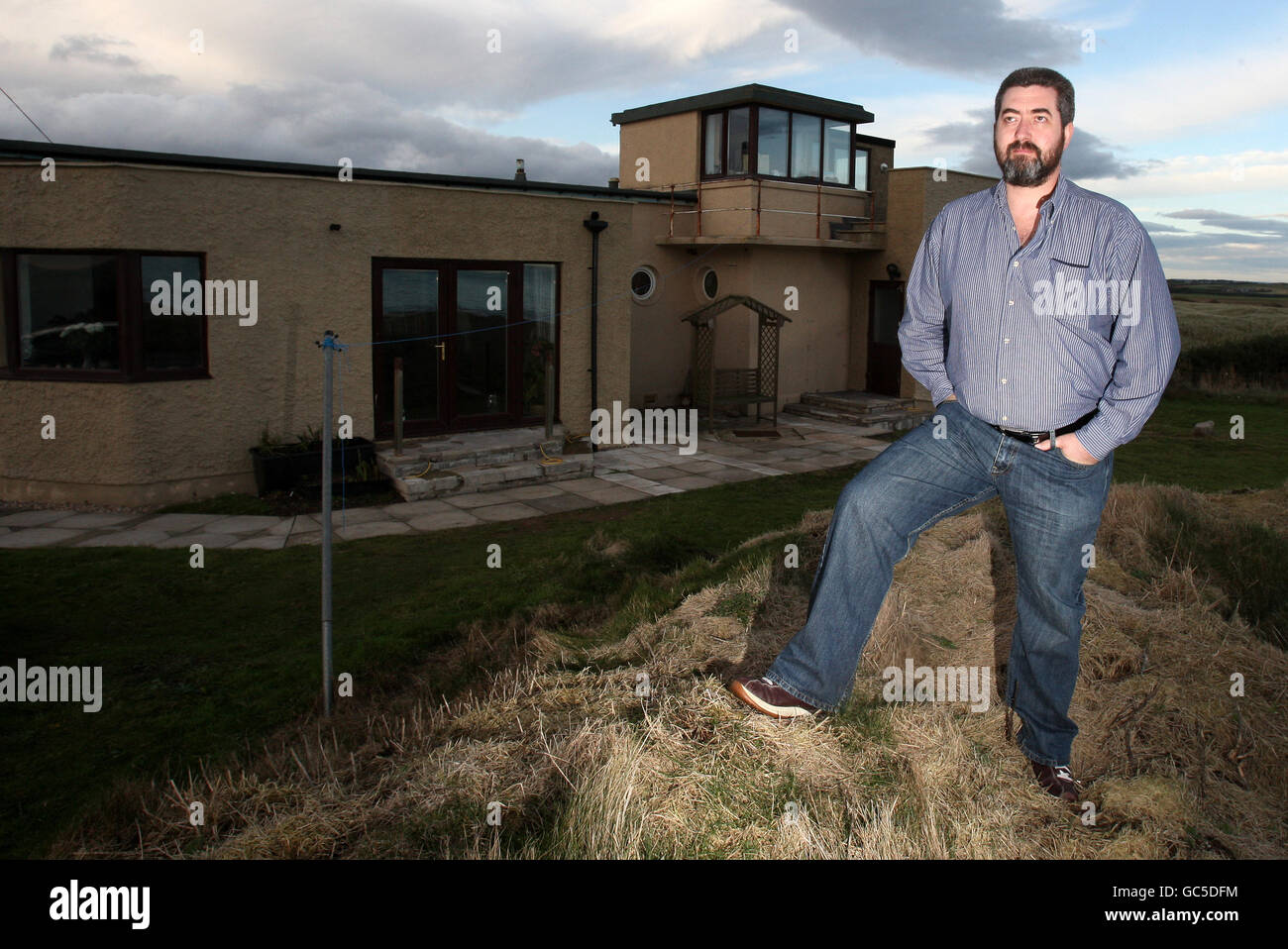 Golf course building work hi-res stock photography and images - Alamy