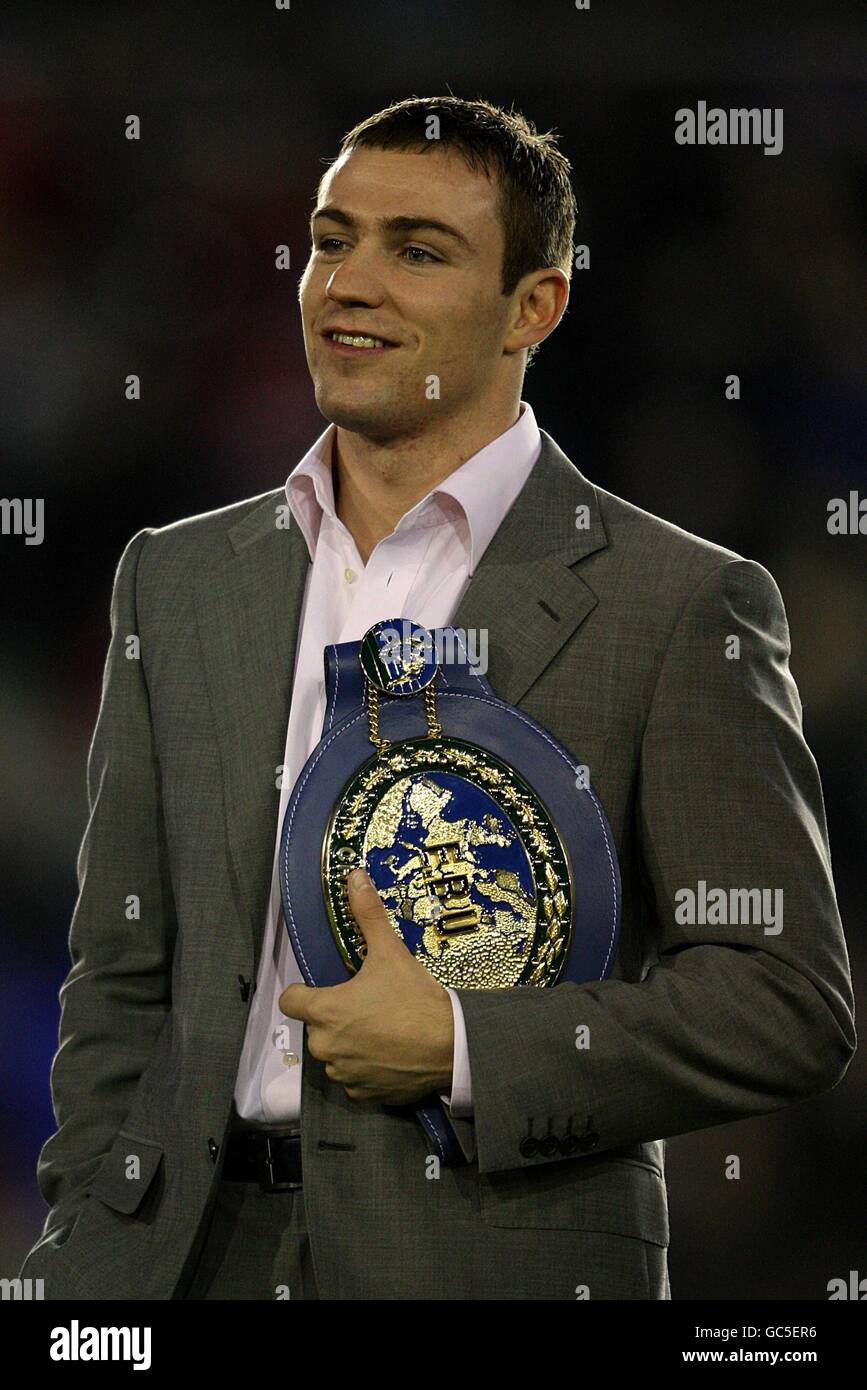 Boxer matthew hi-res stock photography and images - Alamy