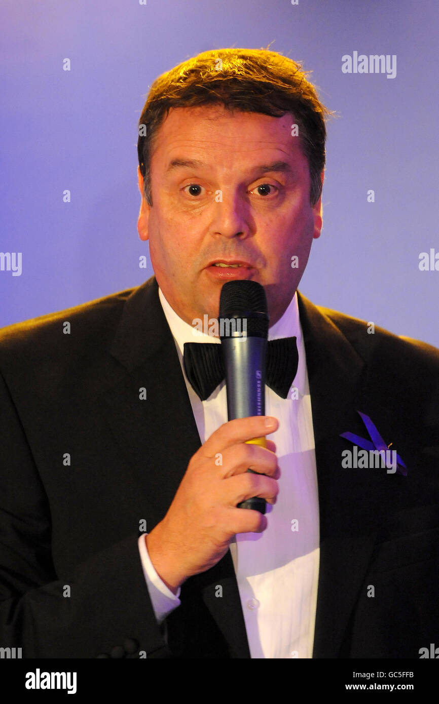 Former everton player graeme sharp hi-res stock photography and images ...