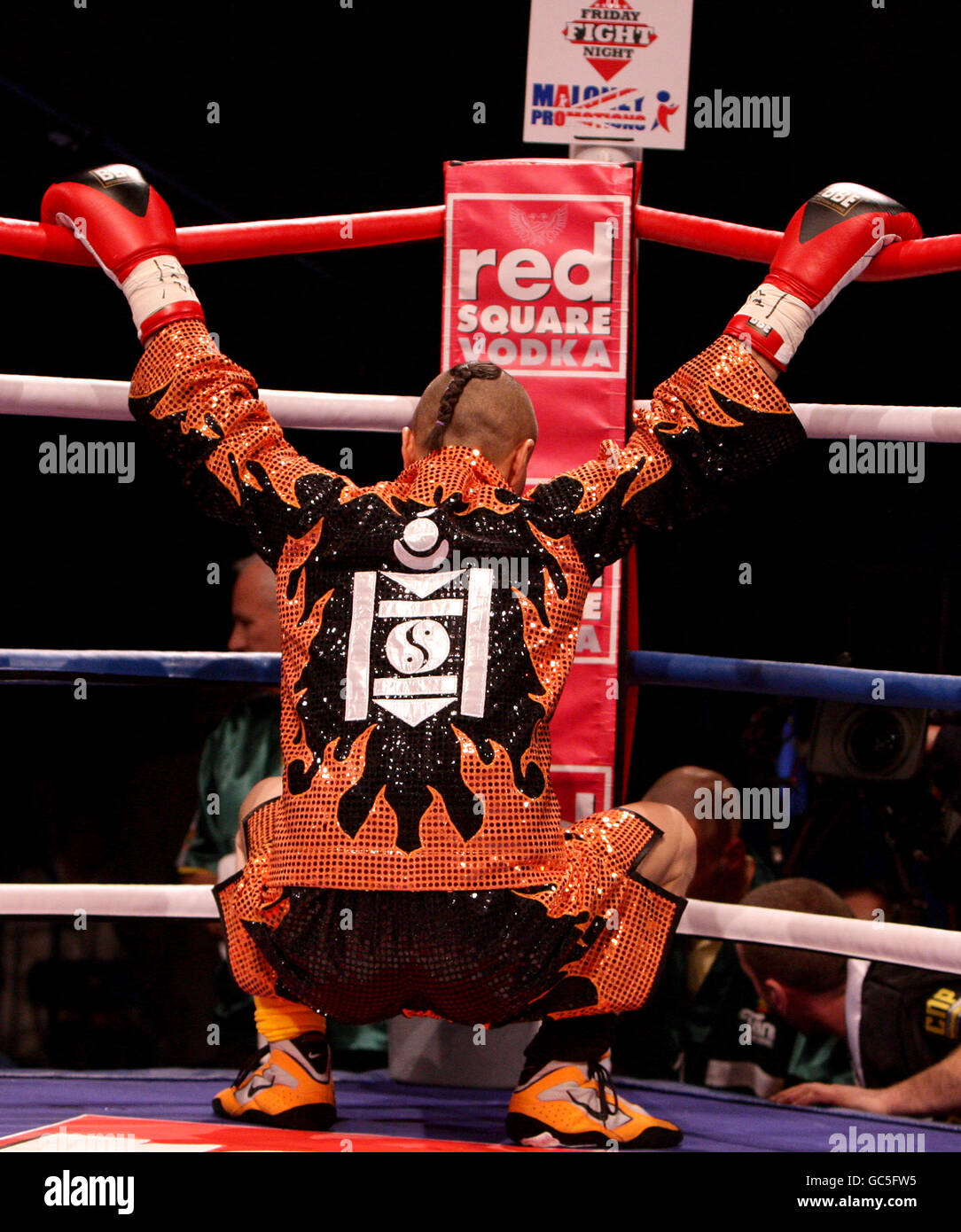 Boxing - Welterweight - Brett Flournoy v Kevin McIntyre - Bolton Arena ...
