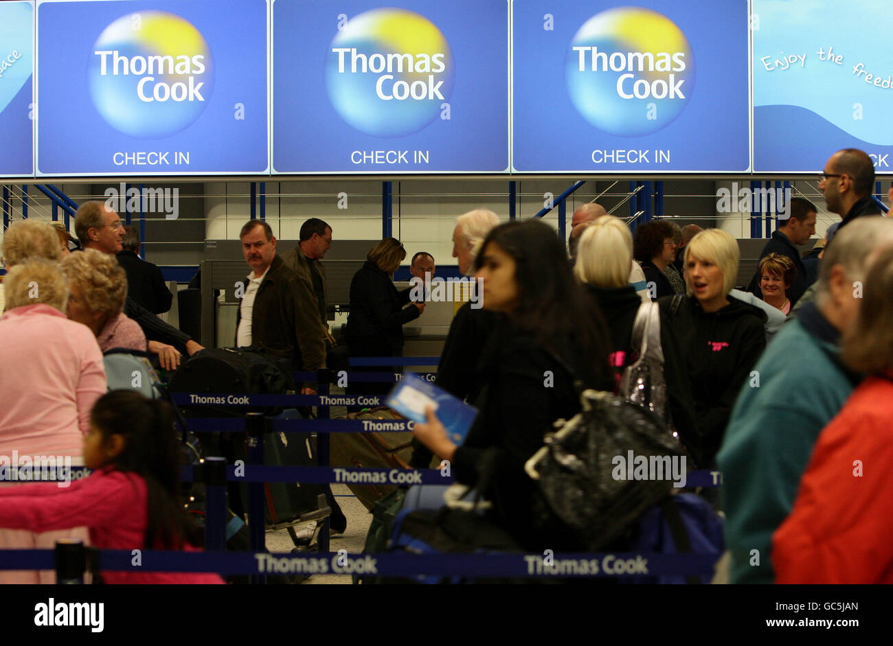 Terminal 1 Manchester Airport High Resolution Stock Photography and ...