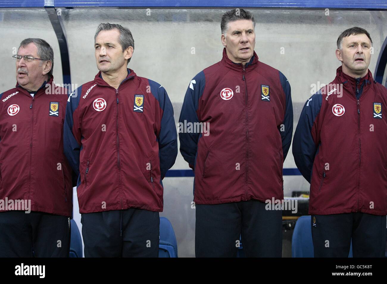 Goalkeeping coach jim stewart hi-res stock photography and images - Alamy