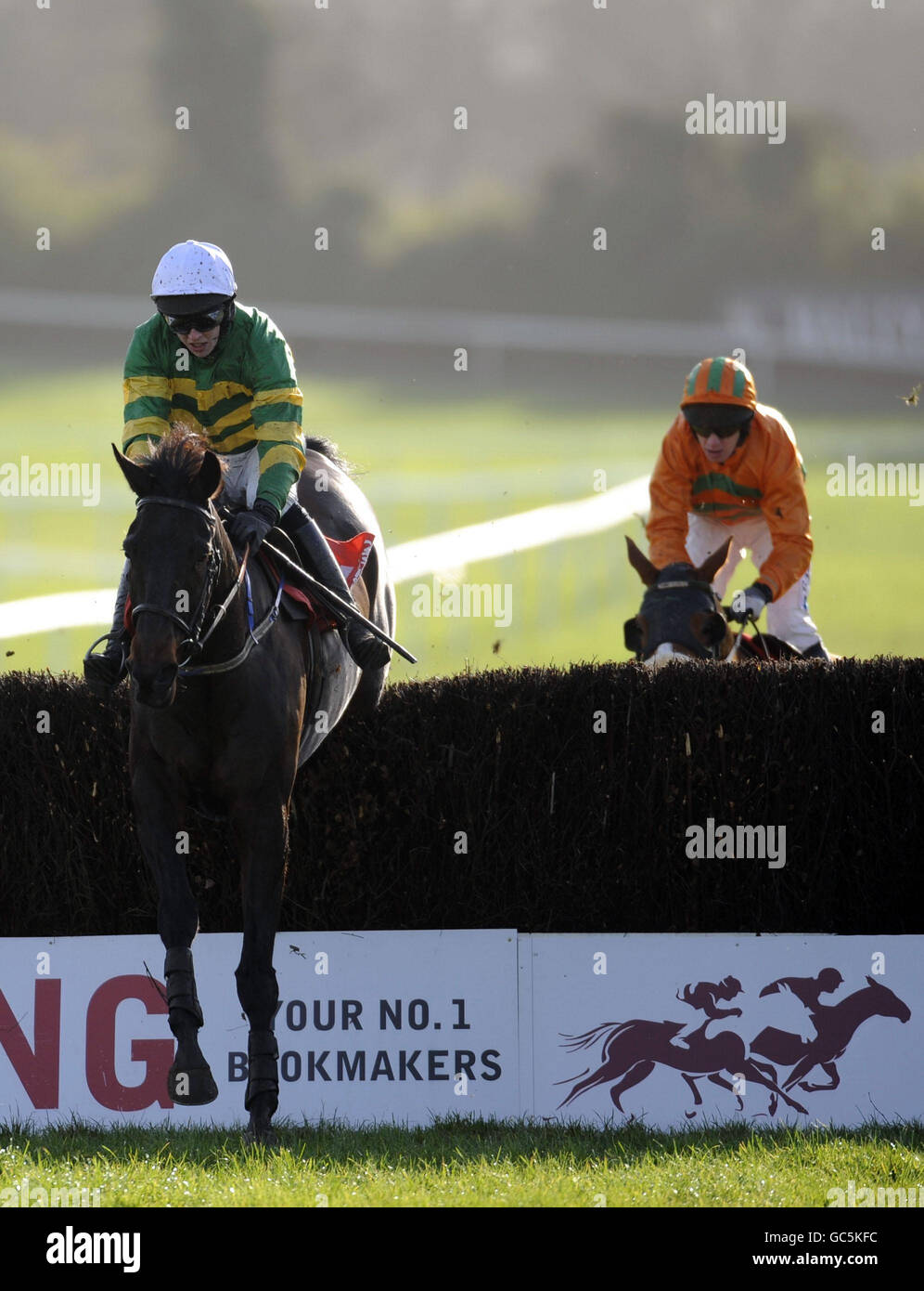 Novice hurdles hi-res stock photography and images - Alamy