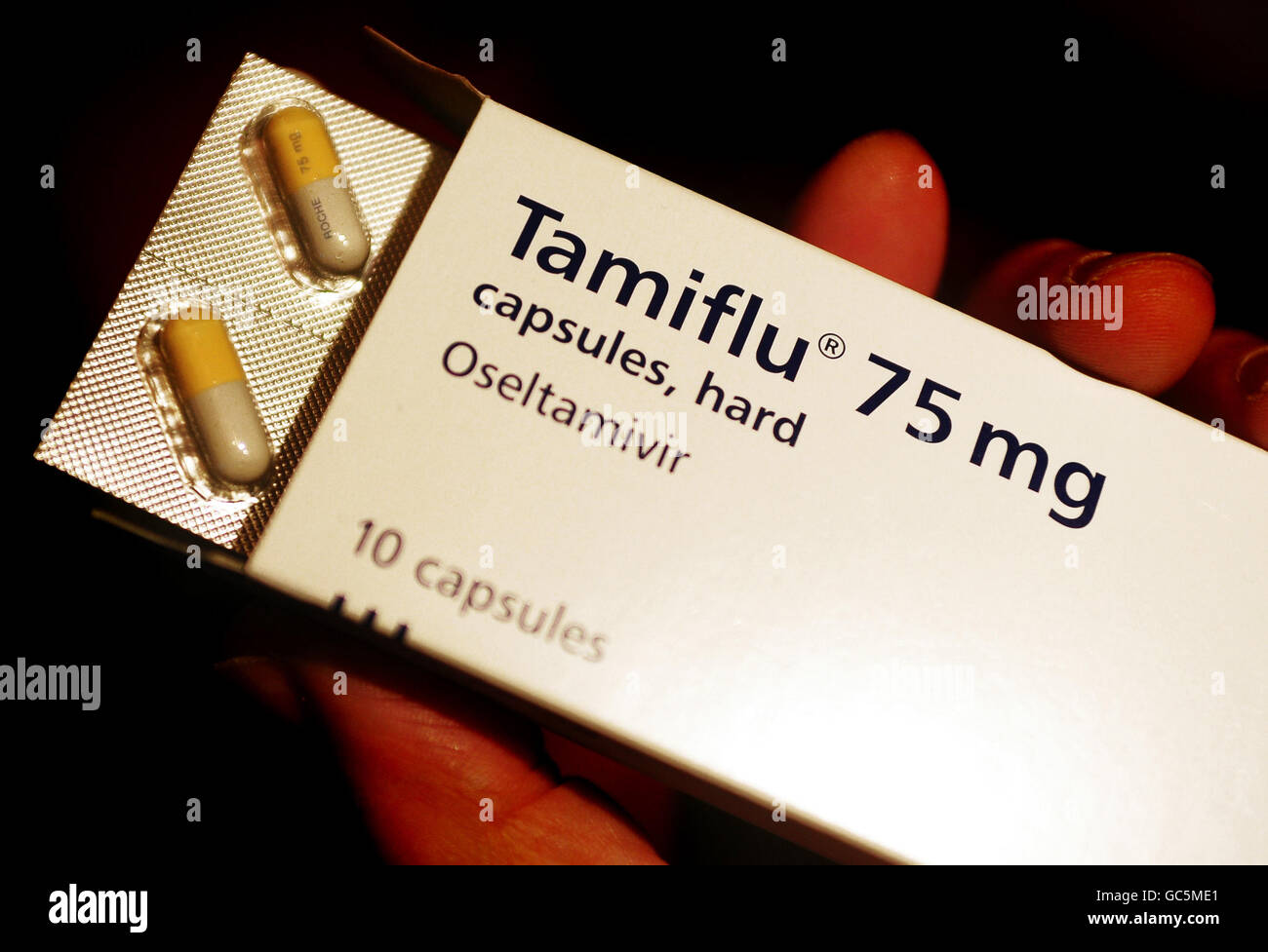 Tamiflu capsule hi-res stock photography and images - Alamy