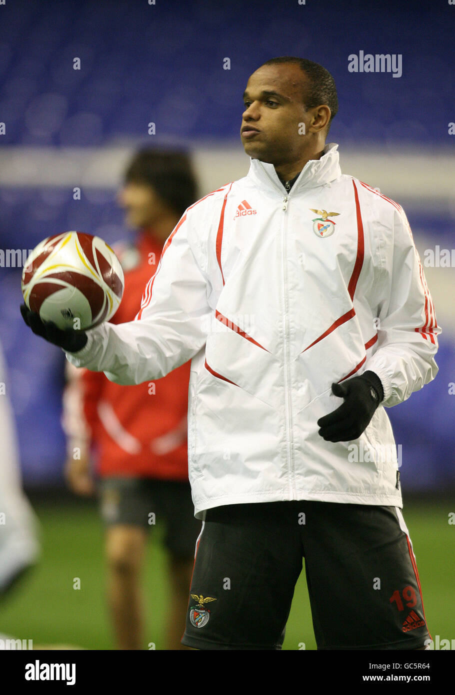 Soccer - UEFA Europa League - Group I - Everton v SL Benfica - SL ...