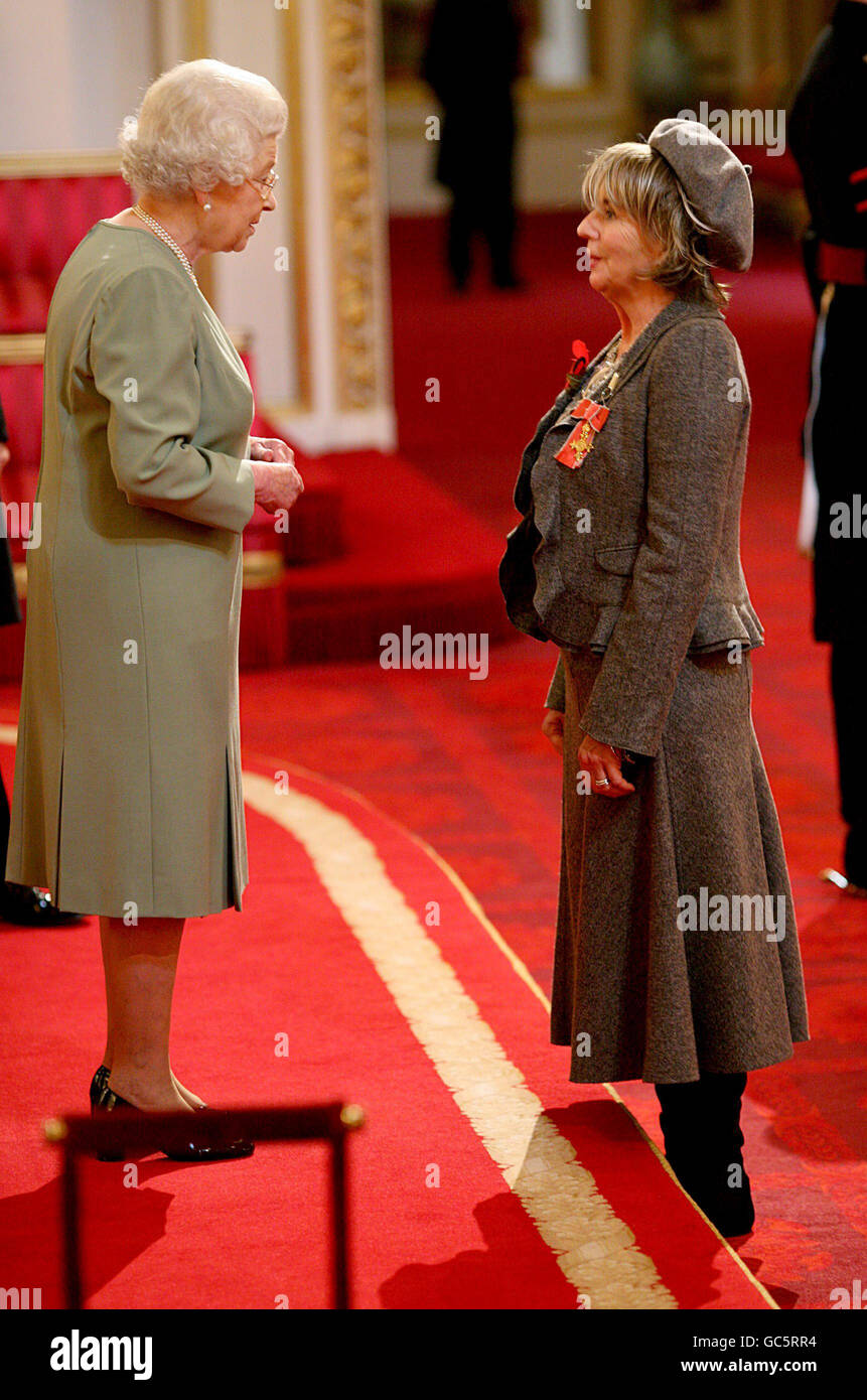 Investiture at Buckingham Palace Stock Photo - Alamy