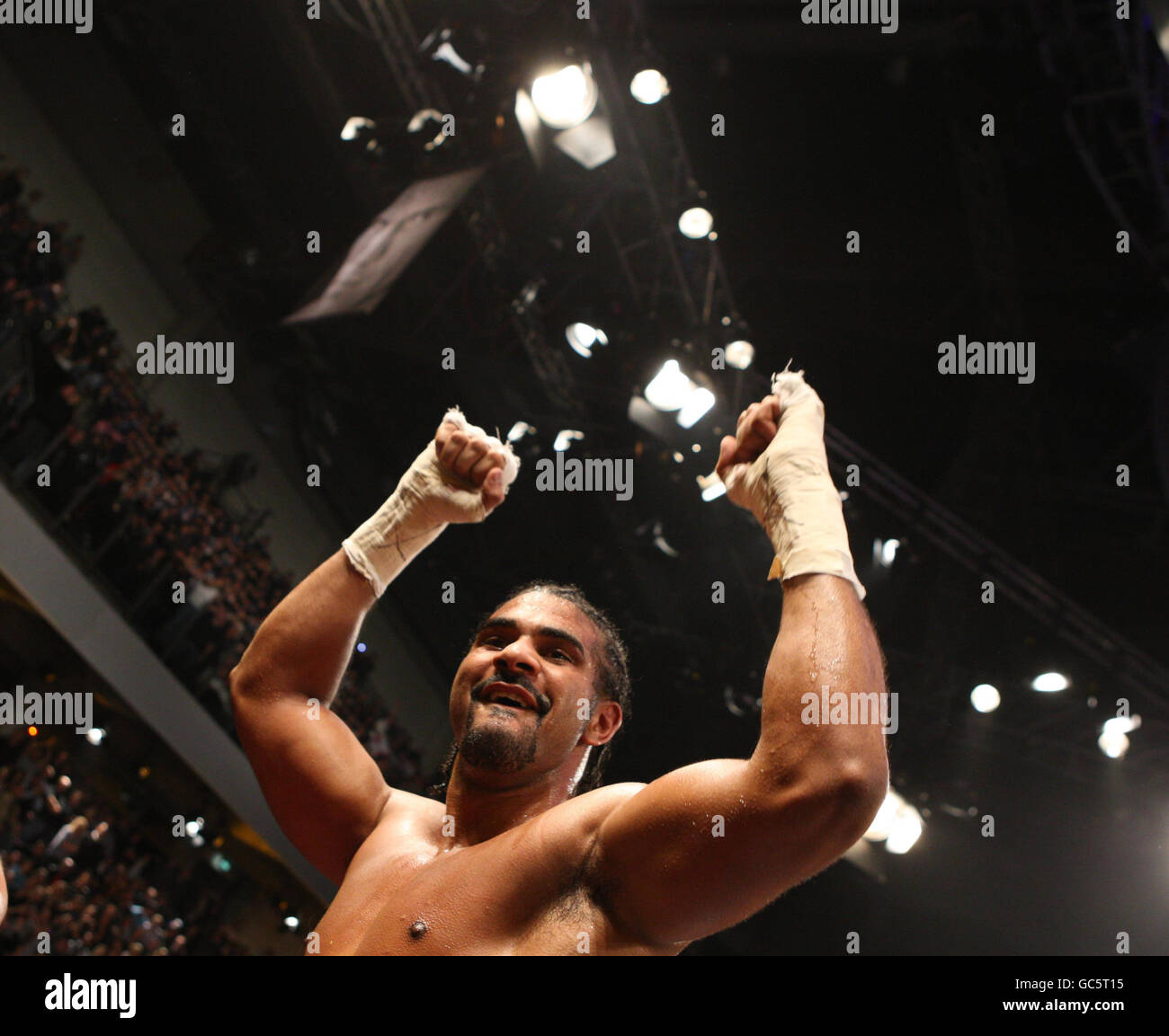 England's David Haye celebrates becoming the new WBA World Heavyweight ...