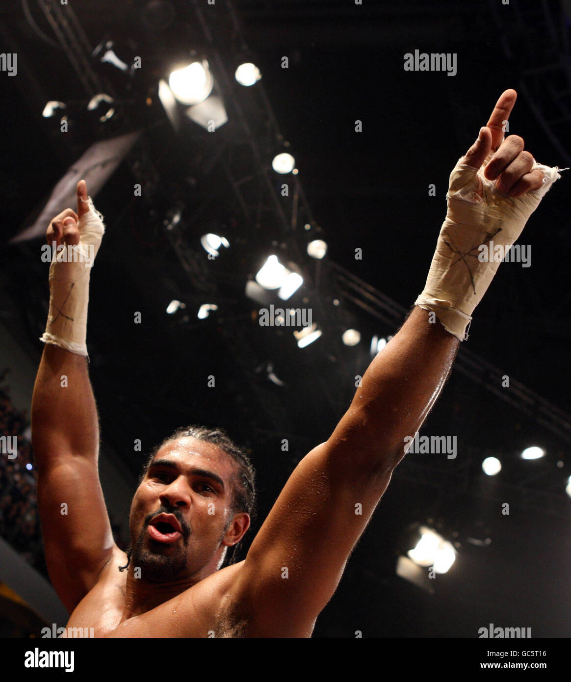 England's David Haye celebrates becoming the new WBA World Heavyweight ...