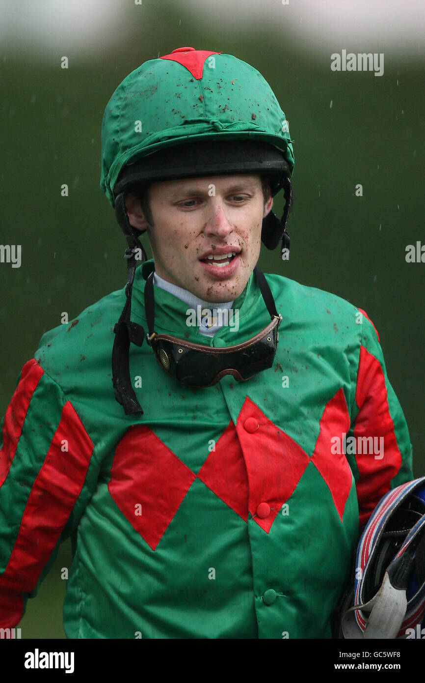 Jockey neil chalmers at nottingham racecourse hi-res stock photography and images - Alamy
