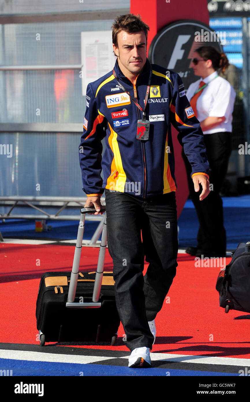 Renaults fernando alonso practice session silverstone hi-res stock ...