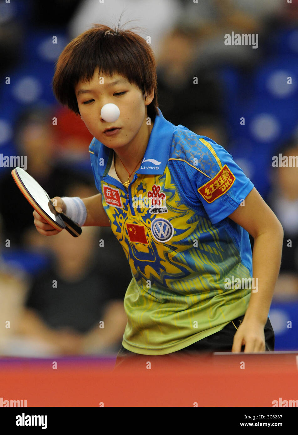 Chinas liu shiwen in action hi-res stock photography and images - Alamy