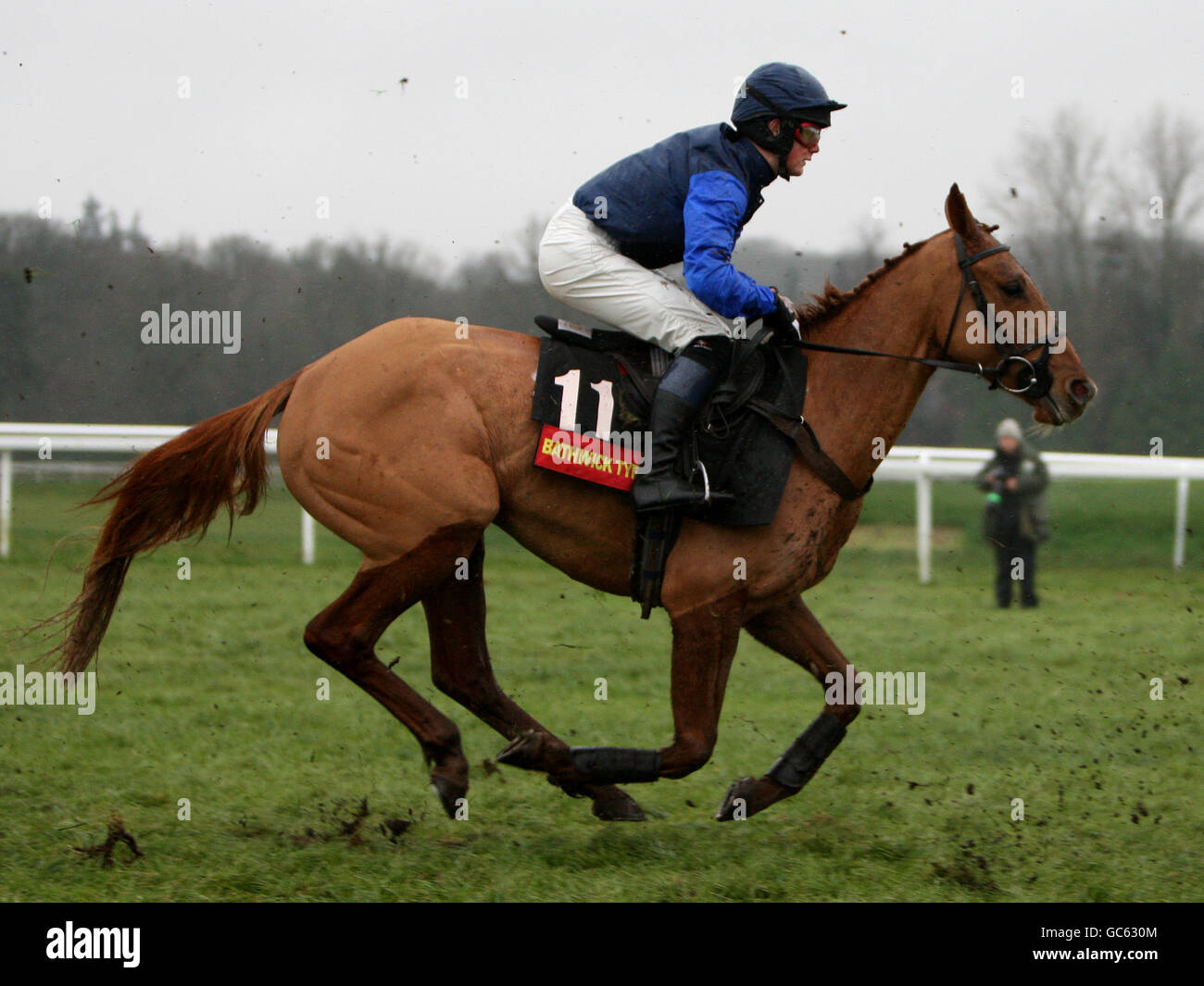 Jockey Gerald Quinn on Sir John during the Happy Birthday Laura From ...