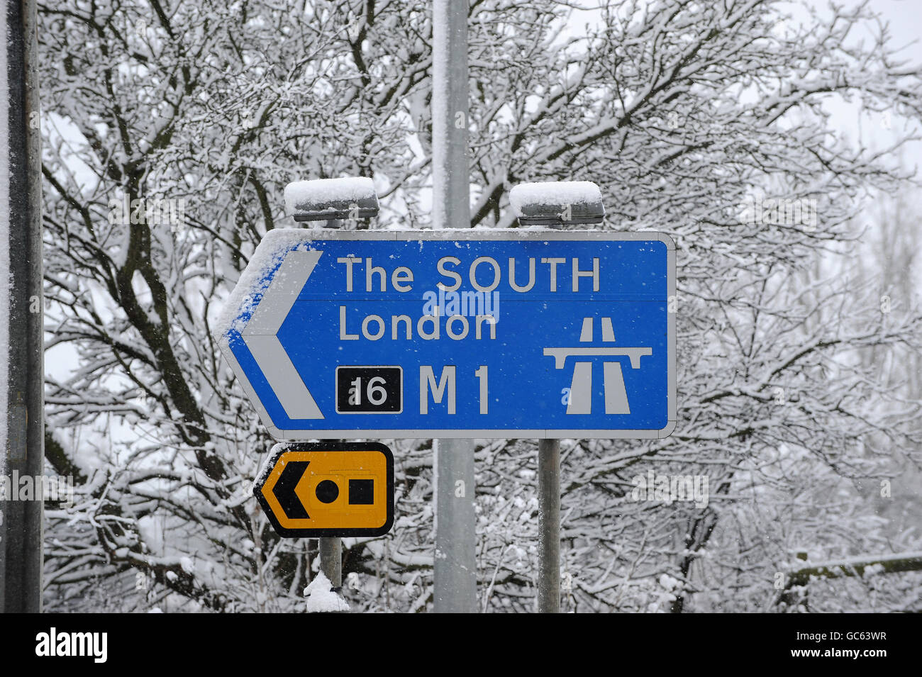 Junction temperature hi-res stock photography and images - Alamy
