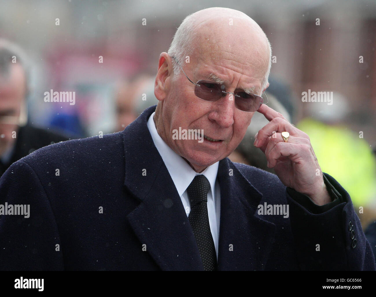 Former Manchester United player Sir Bobby Charlton leaves the funeral ...