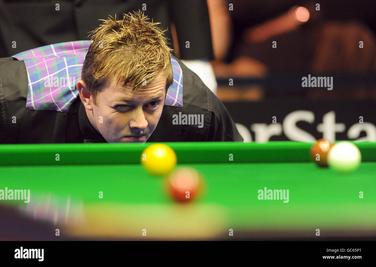 Snooker london closed hi-res stock photography and images - Alamy