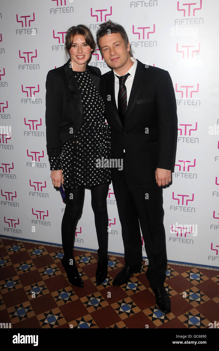 Jamie oliver wife jools arrive jamie olivers big night out hi-res stock ... Jamie oliver wife jools arrive jamie olivers big night out hi-res stock ...
