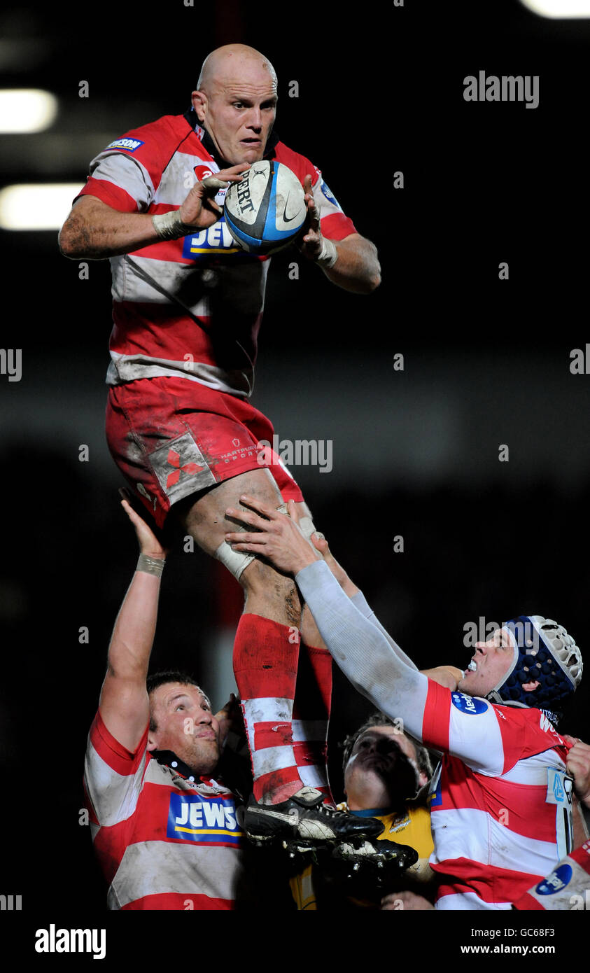 Gloucester rugbys will james wins the ball from line out hi-res stock ...