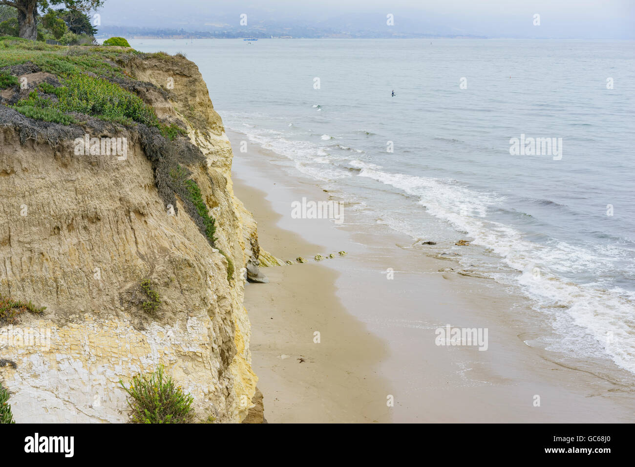 Santa barbara beach hi-res stock photography and images - Alamy