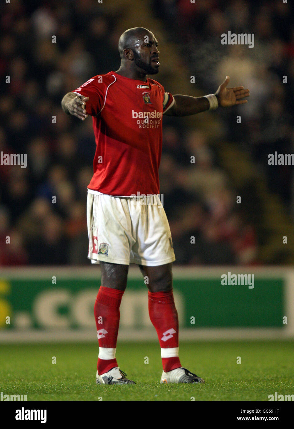 Soccer - Coca-Cola Football League Championship - Barnsley v Sheffield ...