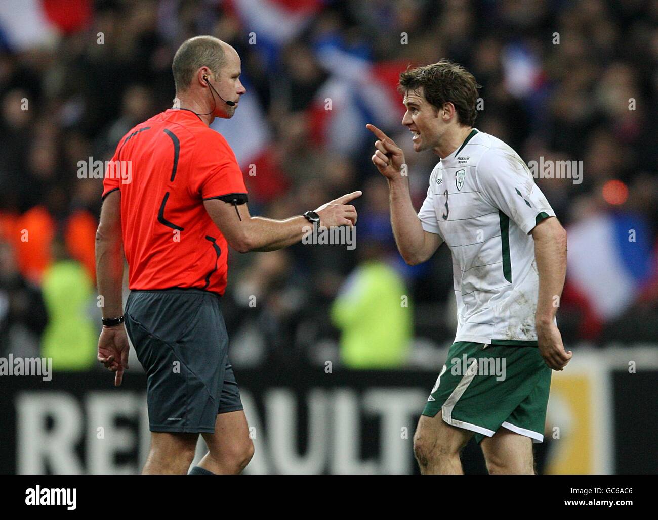 Ireland's Kevin Kilbane confronts referee Martin Hansson after the ...
