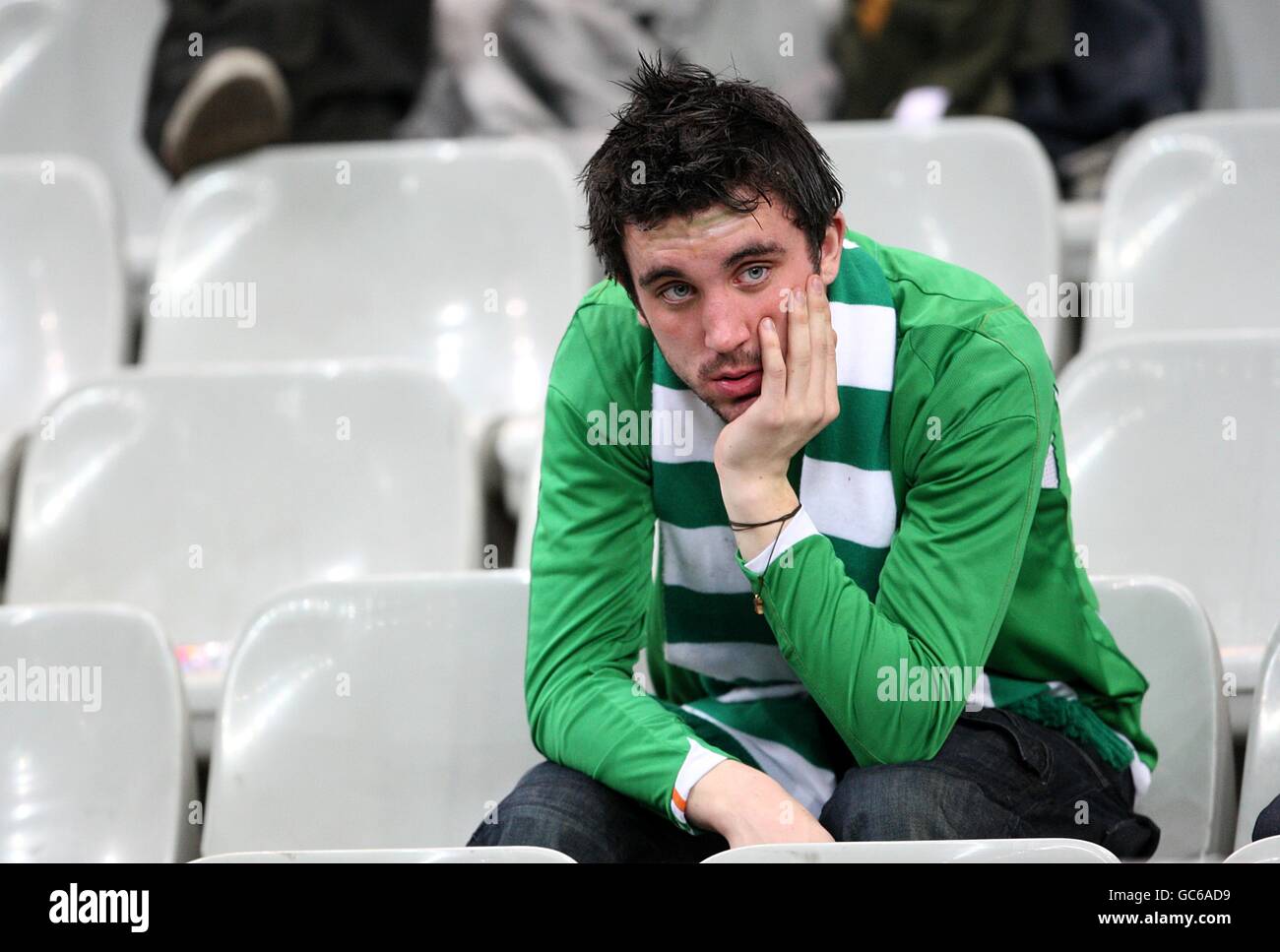 Sad ireland fan hi-res stock photography and images - Alamy