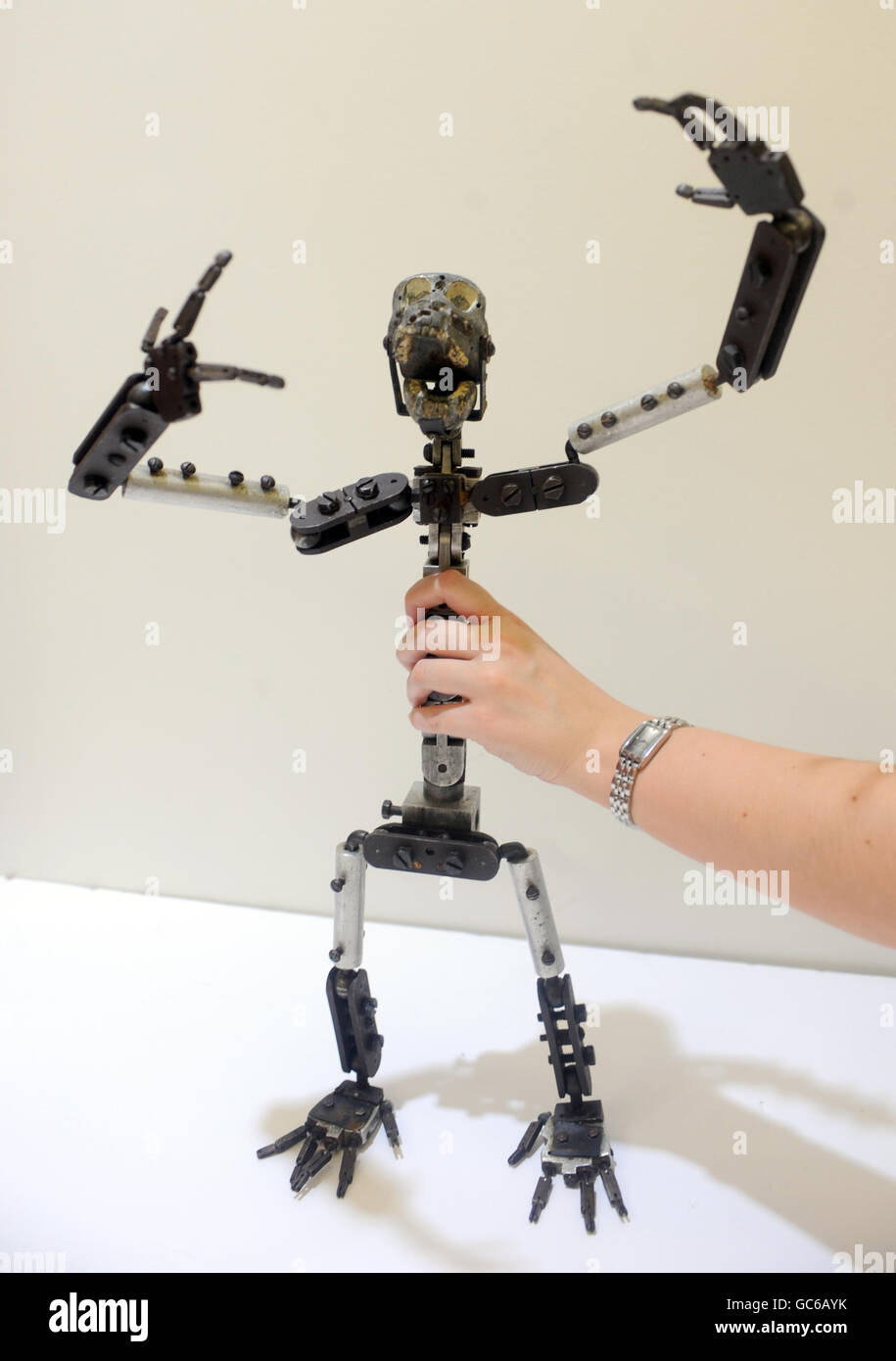 A rare 1933 armature skeleton designed by Willis O'Brien of the gorilla ...
