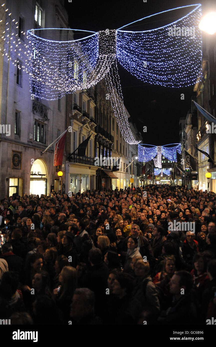 Anna friel switches on the bond noel christmas lights london hi-res ...