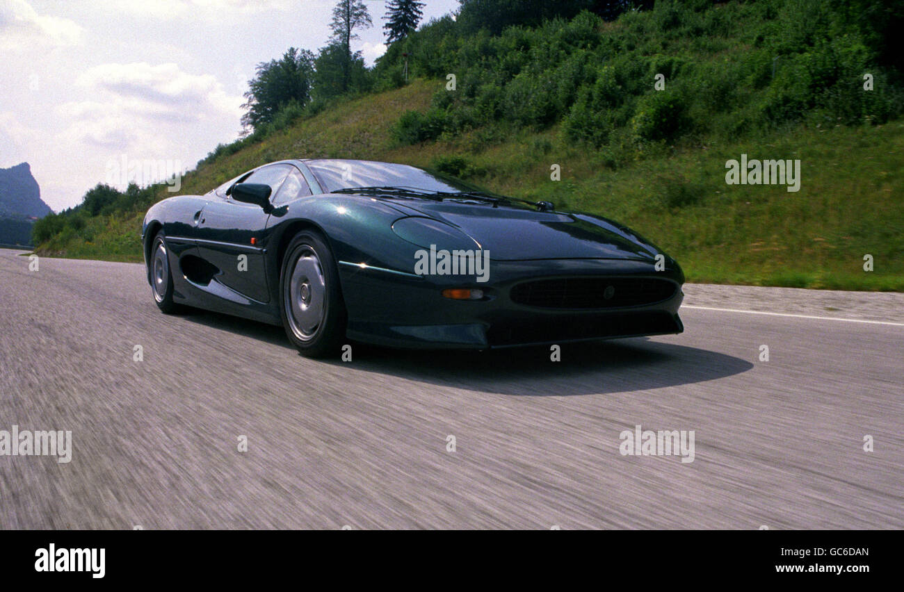 The new Jaguar XJ200, the fastest production car in the world with a ...