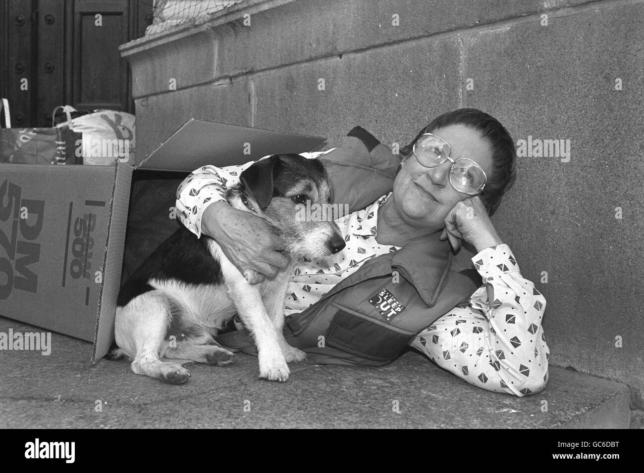 Lady Elspeth Howe and her dog sleeping rough at Westminster Cathedral ...
