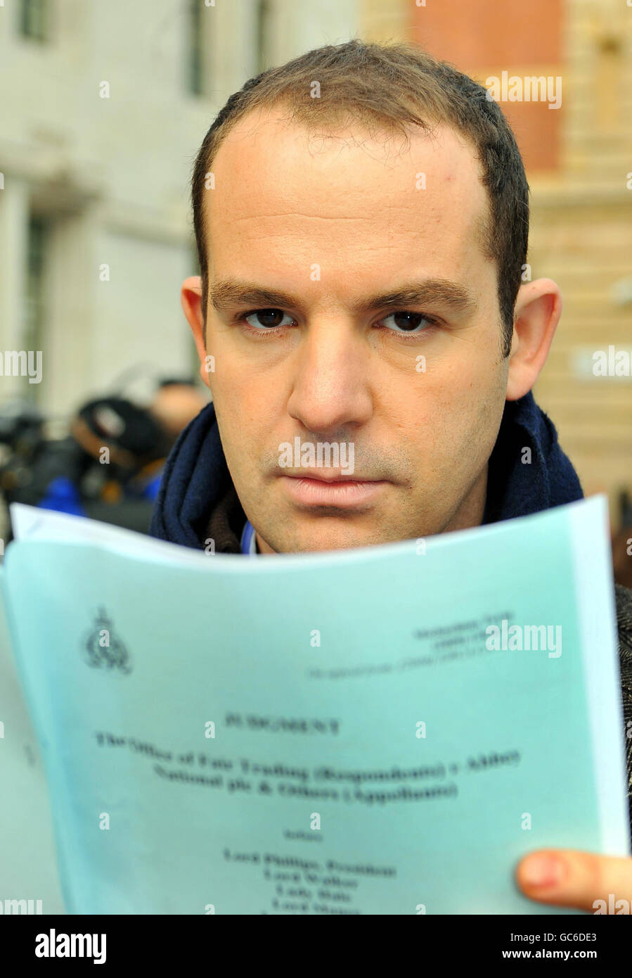 Journalist martin lewis hi-res stock photography and images - Alamy