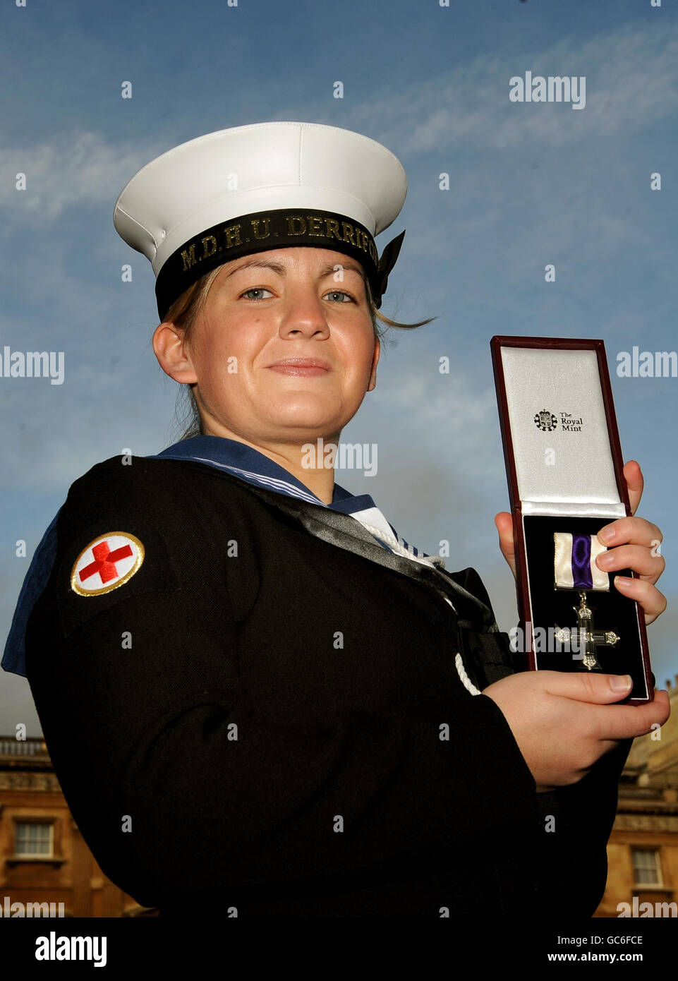 Kate nesbitt poses with her military cross hi-res stock photography and ...