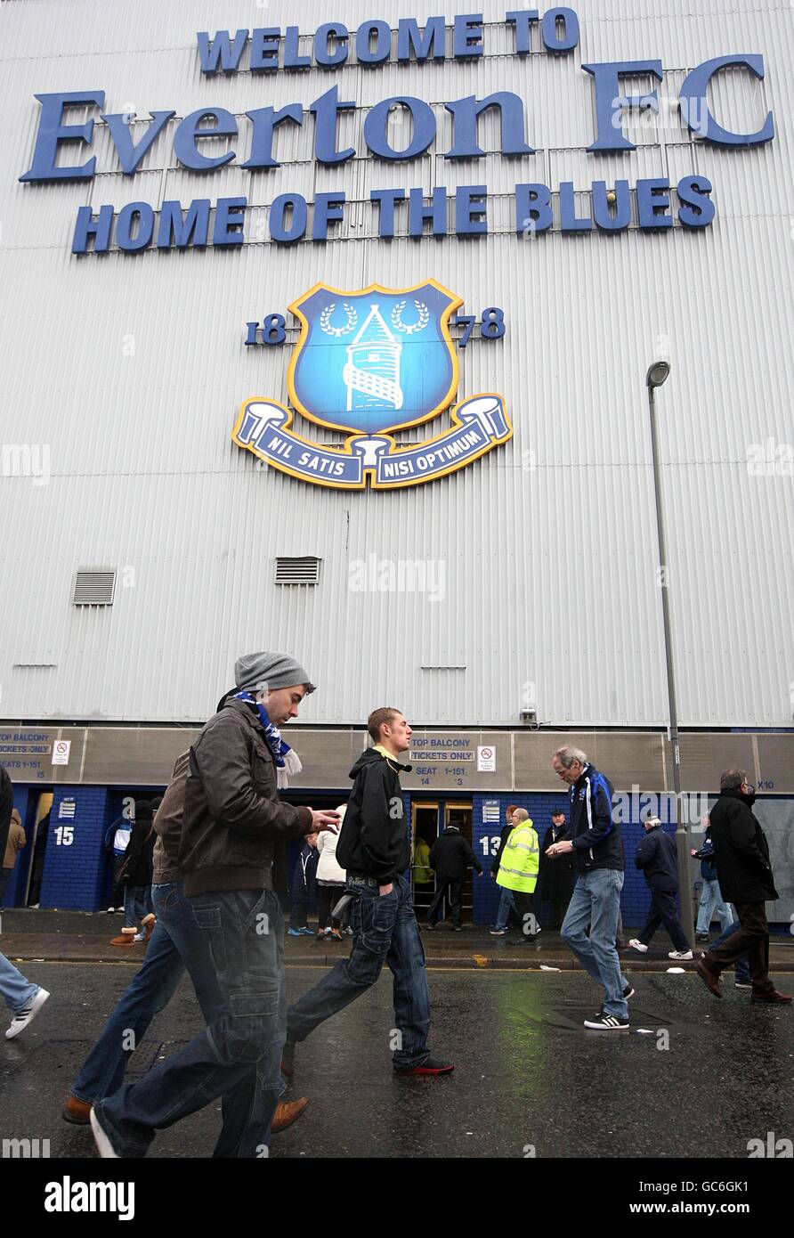 Everton fans outside of goodison park prior to kick off hi-res stock ...