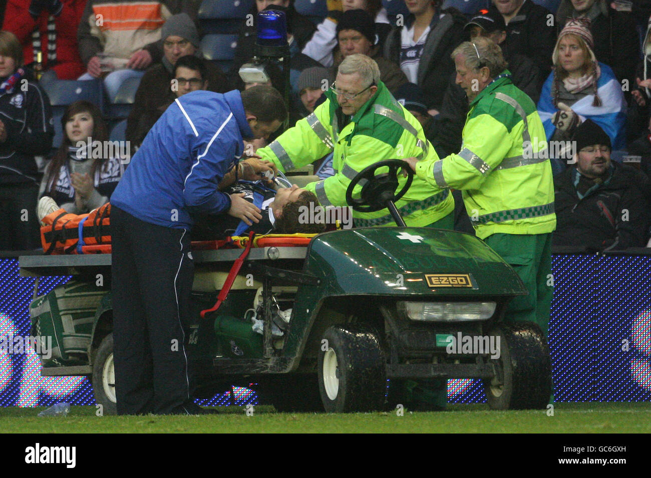 Rugby union stretcher buggy hi-res stock photography and images - Alamy