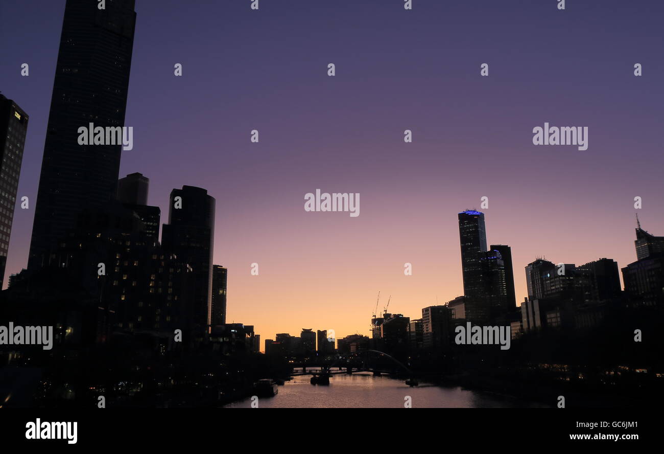 Melbourne australia skyline city silhouette hi-res stock photography ...