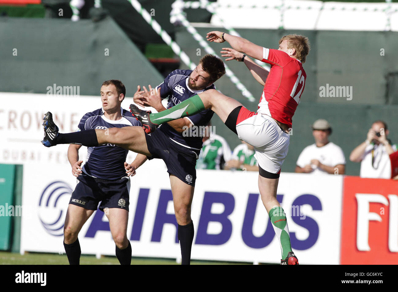 Dubai rugby 7s hi-res stock photography and images - Alamy