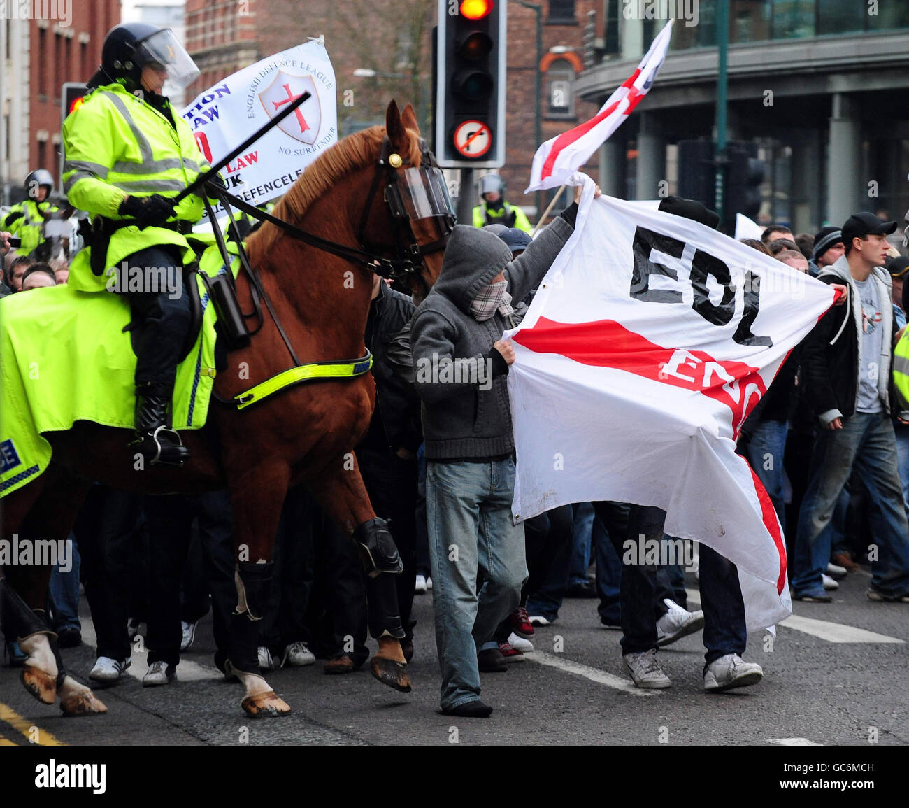 Clash at the castle hi-res stock photography and images - Alamy