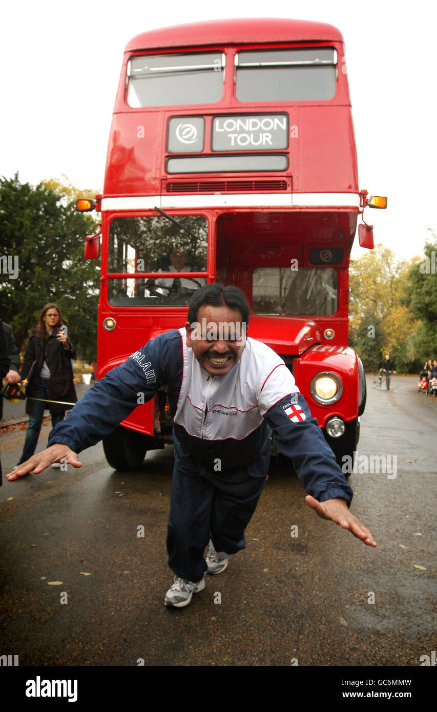 Distance double hi-res stock photography and images - Alamy